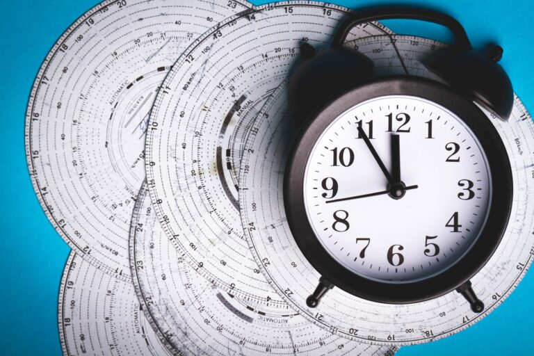 Digital vs Manual Tachograph Card - HGV Training Network